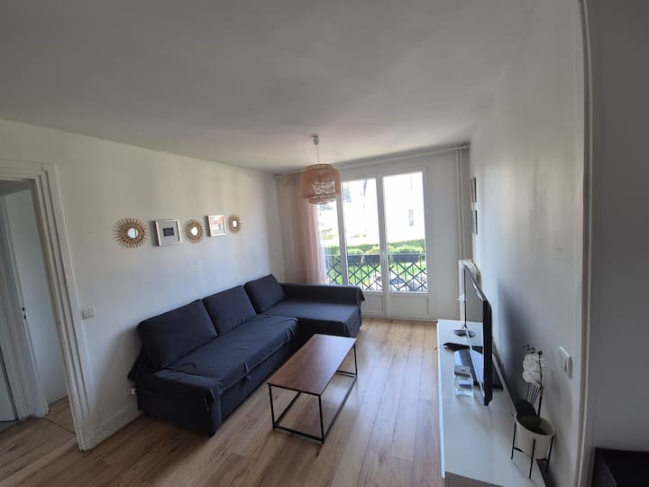 3 Pièces Lumineux A Clamart. Tram Parking Privé - Clamart