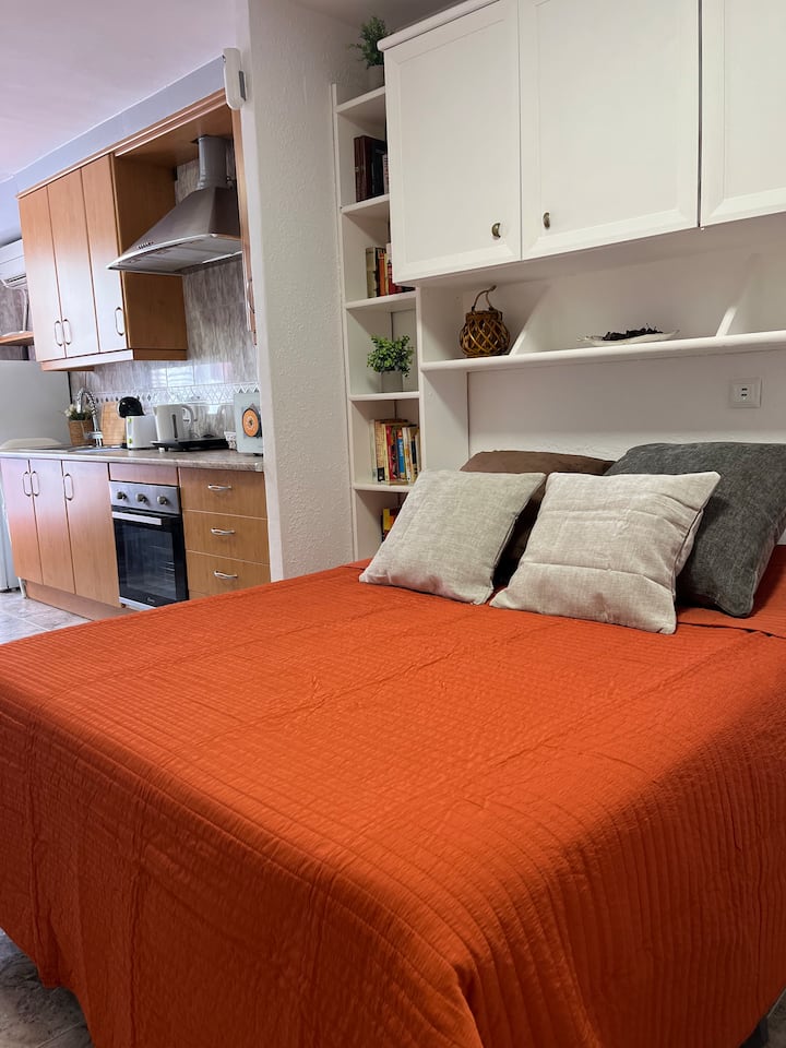 Refugio Con Encanto. A 180 Metros De La Playa. - Reus