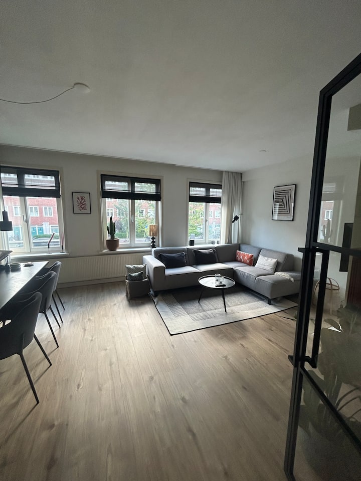 Modern En Gezellig Appartement In Amsterdam West - Ámsterdam