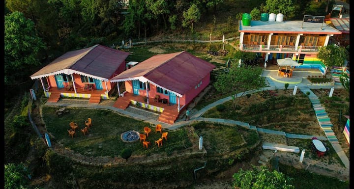 My Nest: Panoramic View Of Himalayas - Kausani
