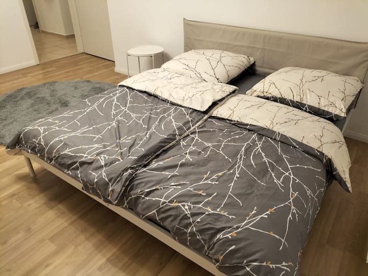 1 Zimmer Wohnung In Eversten Mit Küche Und Bad - Oldenburg