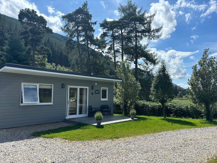 Rowan Bank Retreat - Invergarry