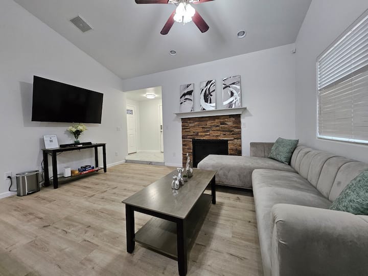 Your Home Away From Home - North Las Vegas, NV