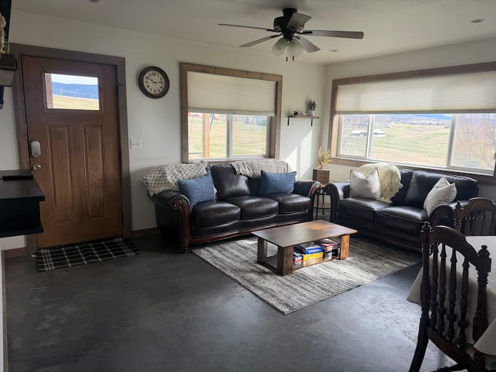 The Shouse (Shophouse) - Corvallis, MT