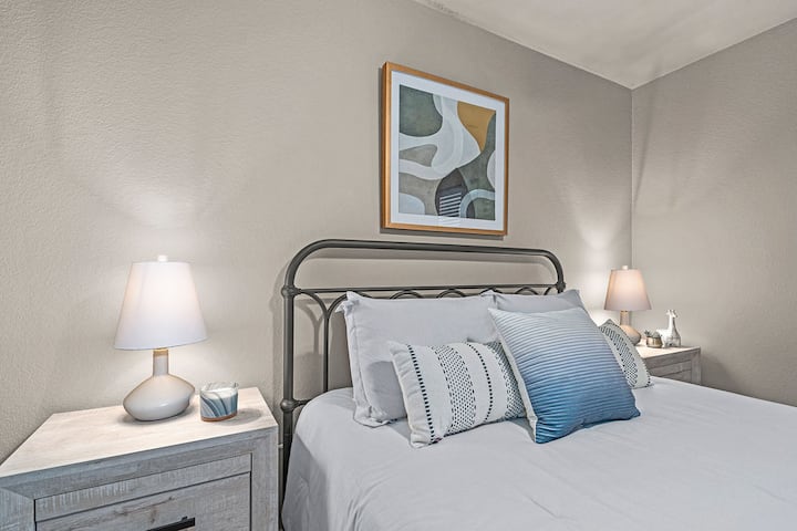 Spacious 4 Bedroom Home-work-friendly - Fort Smith, AR