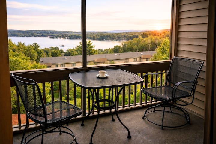 3 Bedroom, 2 Bathroom Laconia Condo - Weirs Beach - Laconia, NH