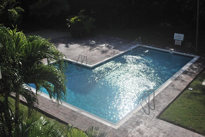 Enjoy Entire Studio To Yourself! - Freeport