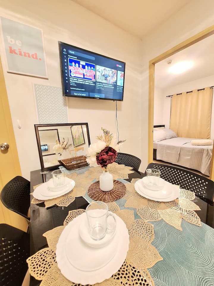 Budget & Family Friendly: 2 Bedrooms W/ River View - Iloilo City