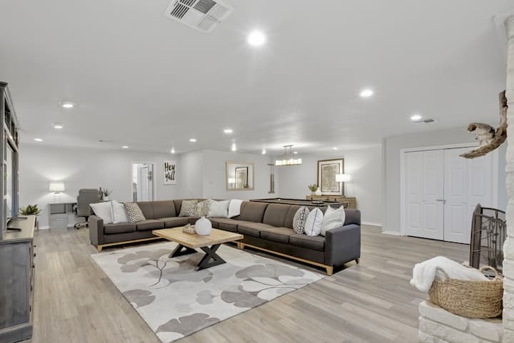 Mill Creek Oasis, Onsite Golf Cart Rental - Salado, TX