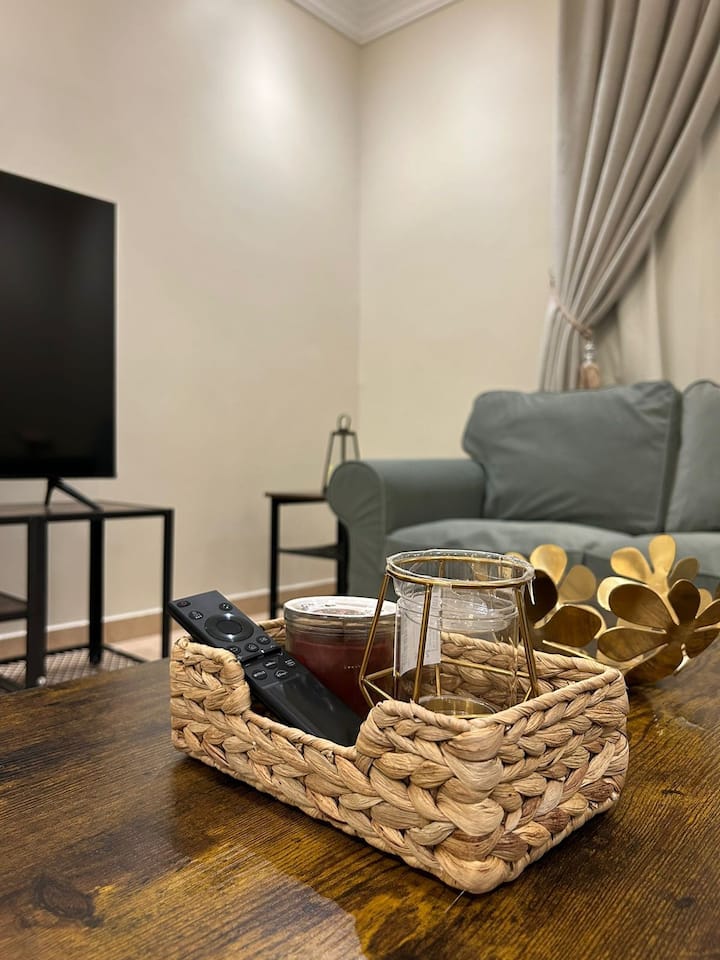 Quiet Studio In A Great Location (+Sofa Bed) (B) - Jeddah