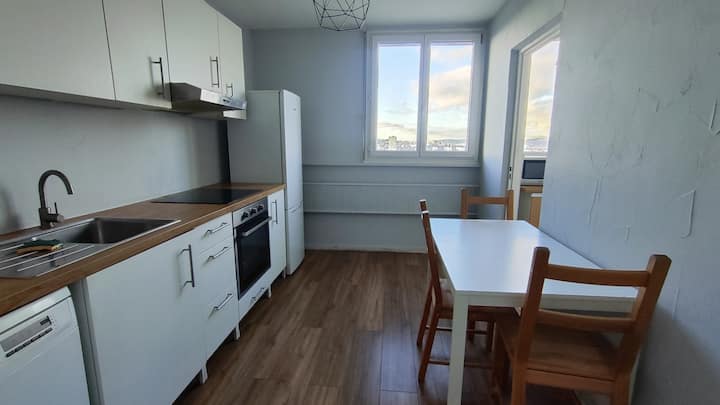 Grand F4 Avec Super Vue - Saint-Etiénne