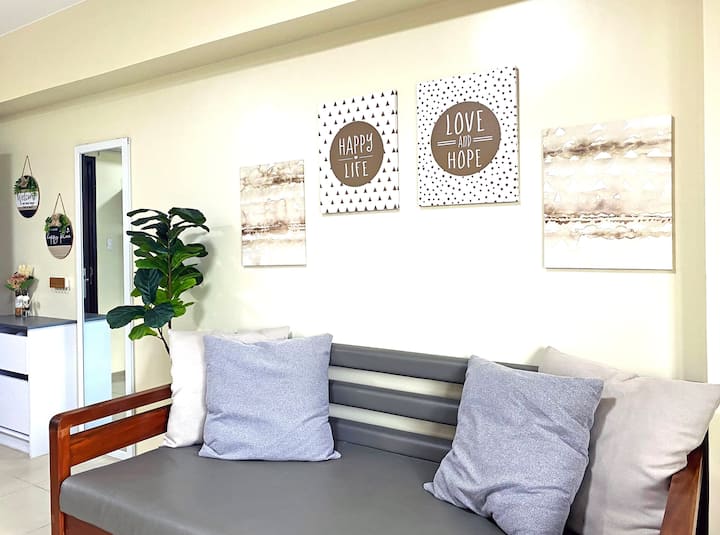 Elegant Design 1br 1ba W/balcony Nature View - Tagaytay