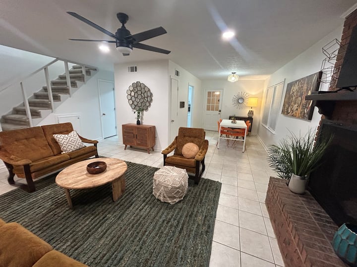 3br-2.5ba In Fondren W Balcony! Walk Everywhere! - Jackson, MS