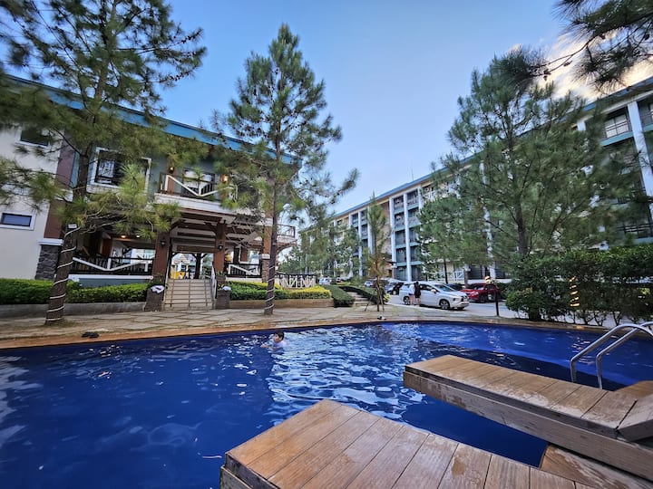 Staycation @ Casa Monel- Pine Suites Tagaytay - Tagaytay