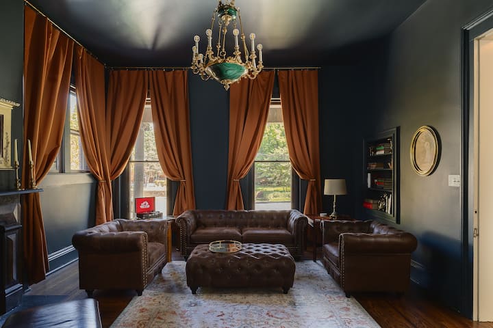 Historic Home W/pickleball Court In Prime Location - Louisville, KY