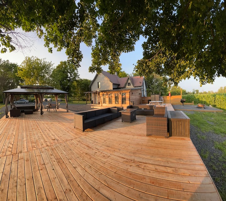 Ottawa’s Getaway & Event Space. Near Calypso Park - Ottawa