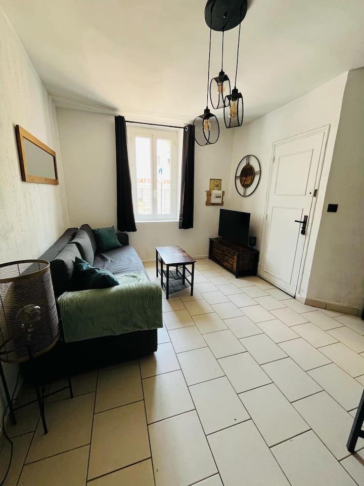 Appartement - Centre-ville De Pierrelatte - Bourg-Saint-Andéol