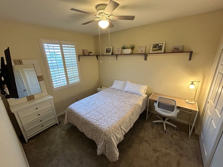 For Healthcare/travel Workers - Sacramento, CA
