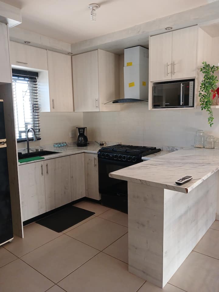 Vivienda Completa En Privada,  Acceso Controlado - Hermosillo