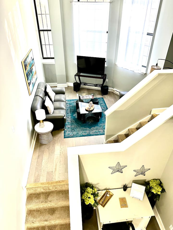 Triplex Oasis W:parking Near Mvp - Albany, NY