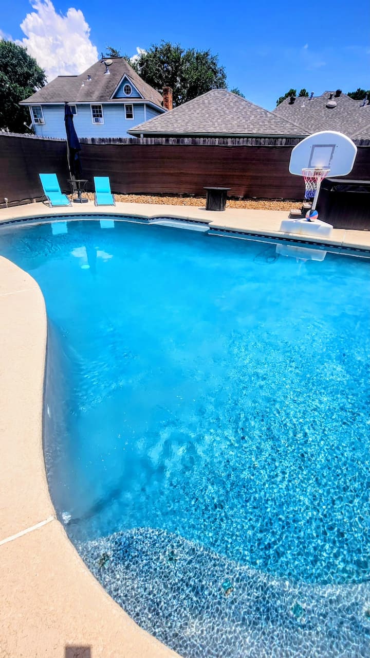 Hot Tub Rodeo Retreat-relax-close To Nrg-fast Wifi - Deer Park, TX