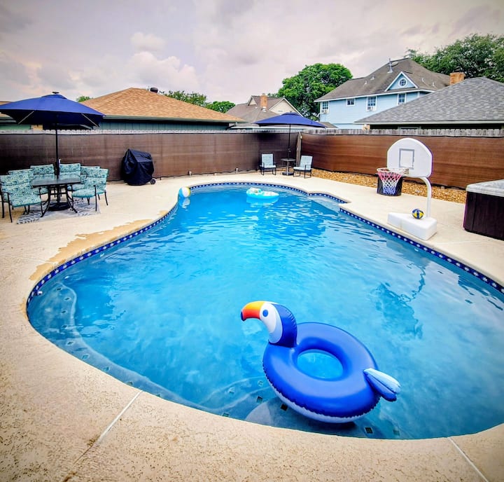 Private Pool•king Sized Bed•hot Tub - Pasadena, TX