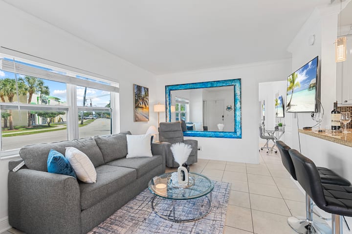 Astonishing Suite (1140-1) - Fort Lauderdale, FL
