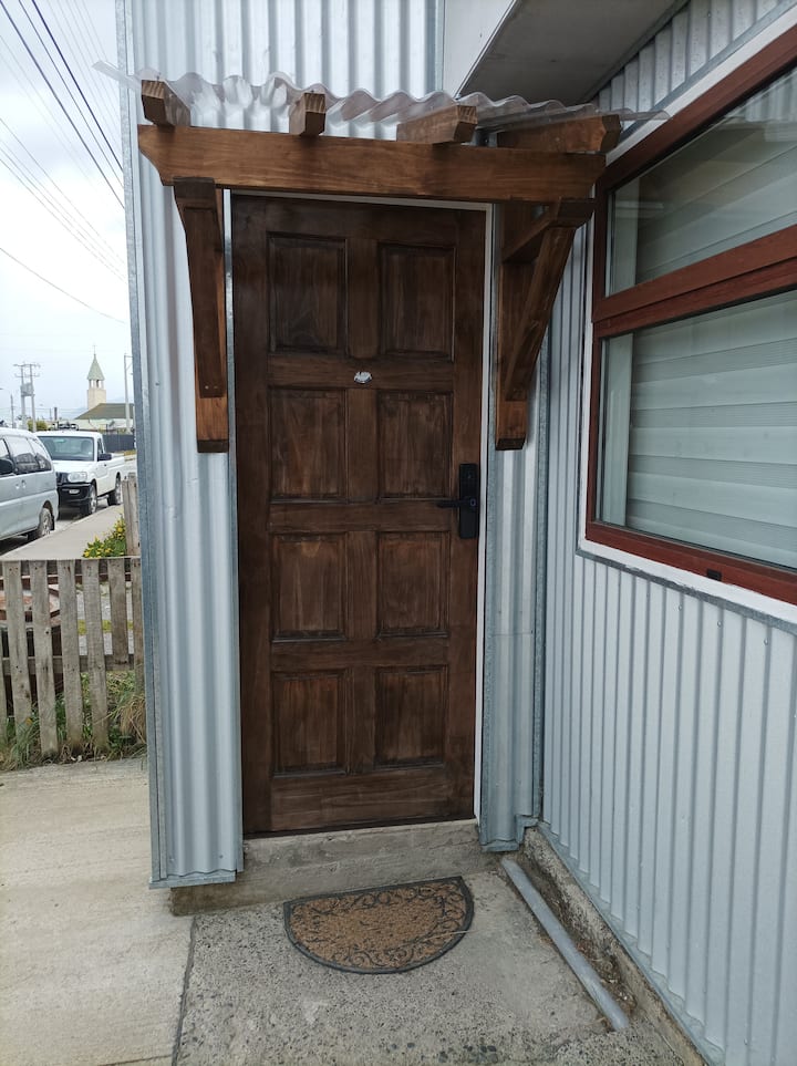 Casa "El Puesto I"  A Pasos De Todo. - Natales