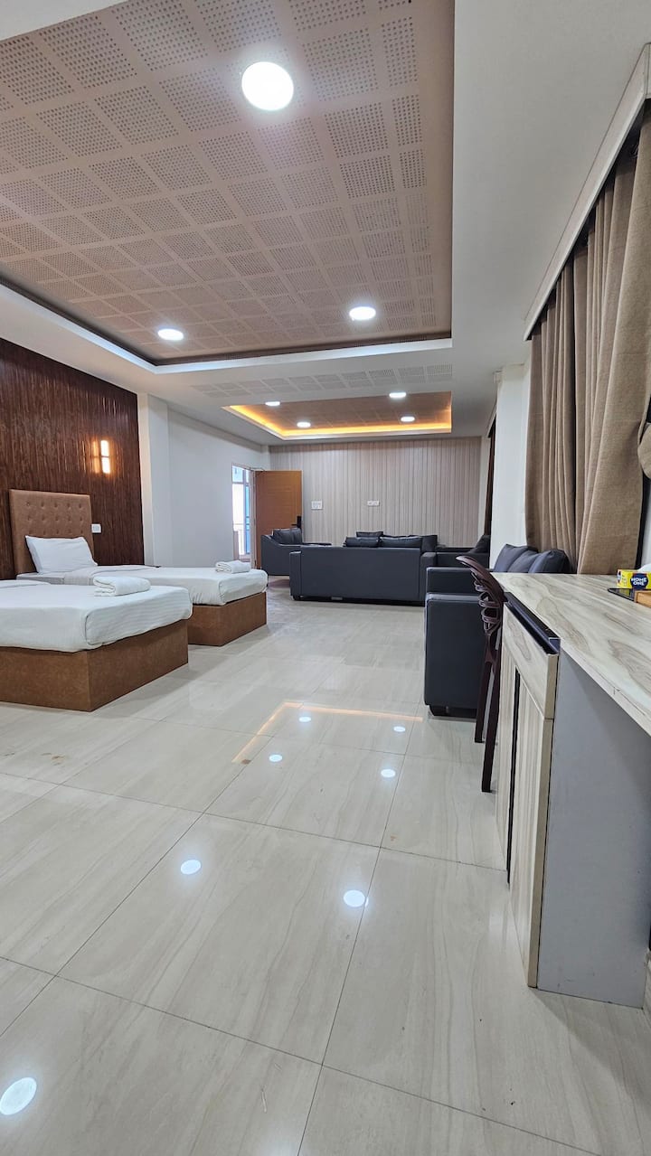 Platinum Home Stay - 아이자울