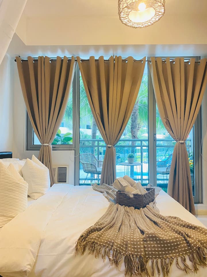Azure Beach View Comfy Rio Suite - Parañaque