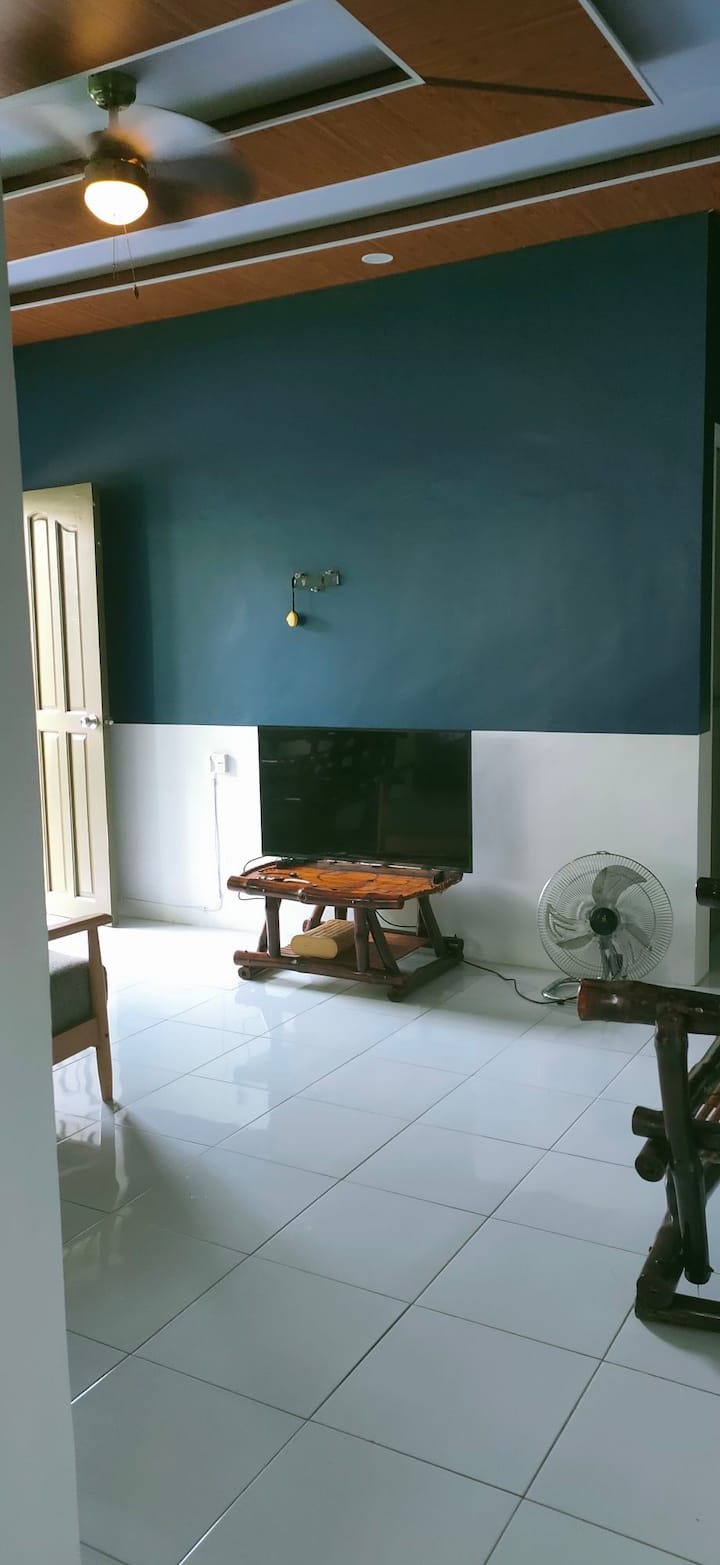 Nic0's House For Rent,. -