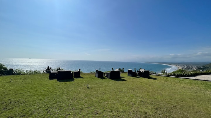 Excellent Ocean View Suite / No Social Areas - Ayangue