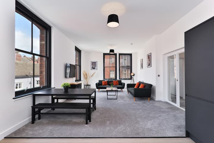 Apt 3, 15 West Street - Hereford