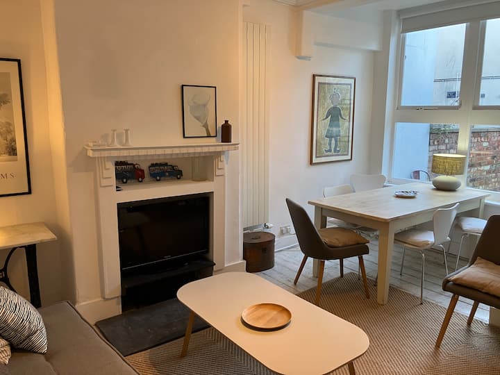 Capability Cottage - Cheltenham