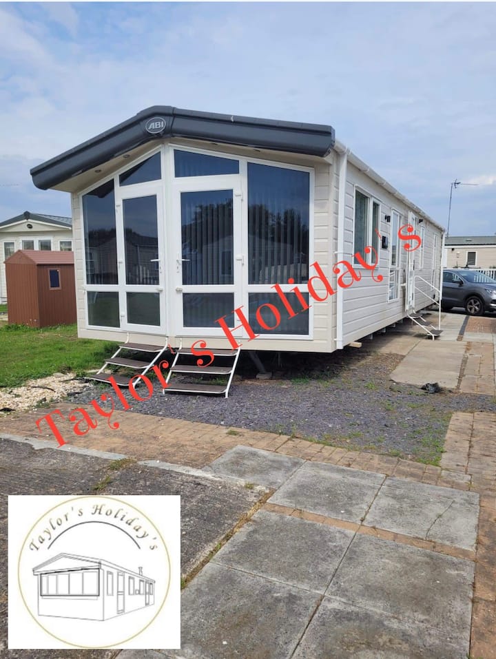 Taylor's Holiday's - Rhyl