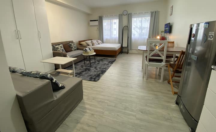 Nuvali Studio Retreat | Netflix•fast Wifi•cozystay - Calamba