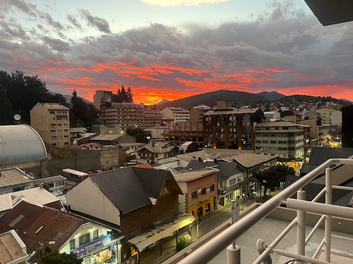 Comfortable Stay In Downtown Bariloche + Parking - San Carlos de Bariloche