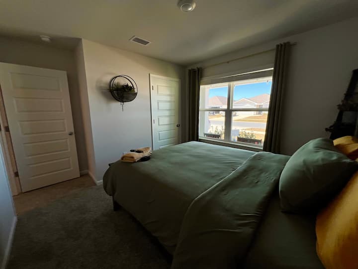Private, Jungle Oasis (Adu) - Panama City, FL