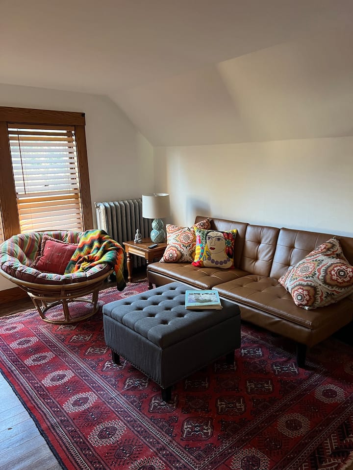 The Treehouse - A Private Haven - Brattleboro, VT