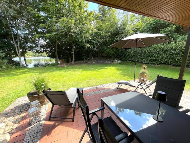 Naturhäuschen Am See In Der Lüneburger Heide - Bergen