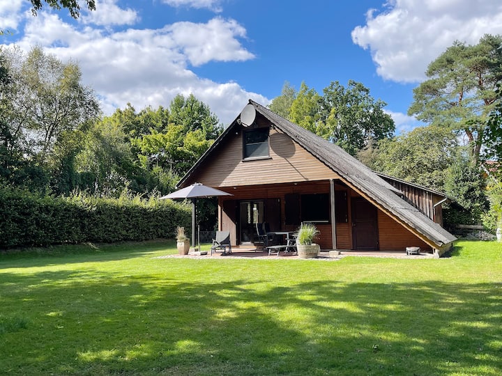 Naturhäuschen Am See In Der Lüneburger Heide - Bergen