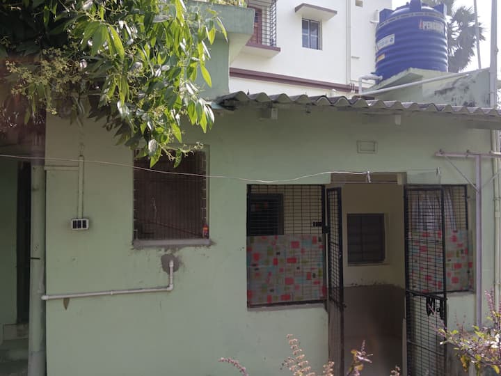 A Good Stay For A Small Family - Santiniketan