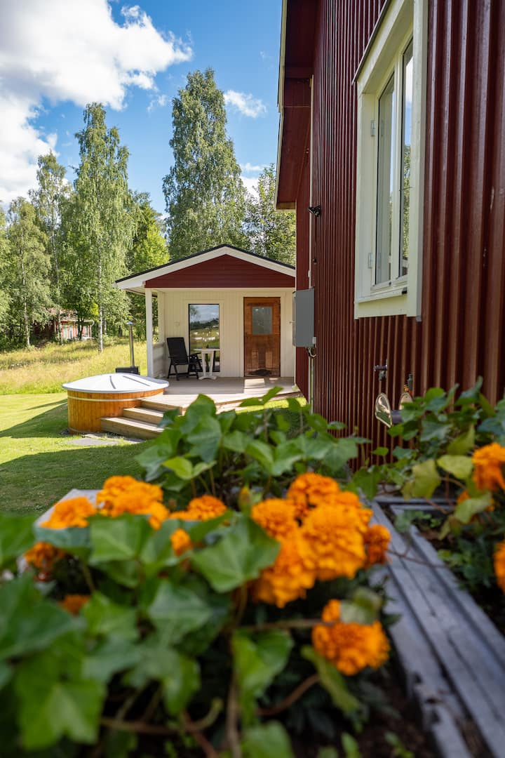 Lantlig Idyll Nära Vatten I Naturskönt Område - 瑞典
