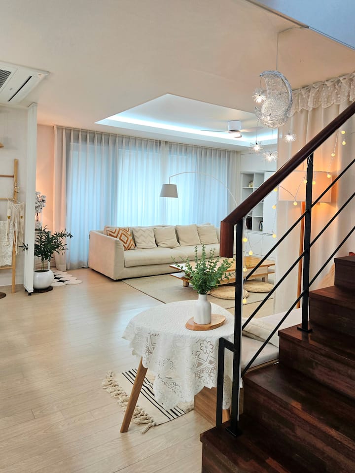 [#쉼]아늑한 인테리어 휴식 복층1,2층의 넓은공간/홈시네마/오락방/바베큐존 - 운정1동