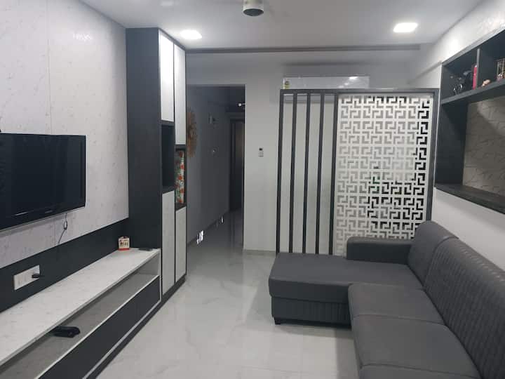 Flat In Pune Near To Magarpatta  And Kalyani Nagar - Pune