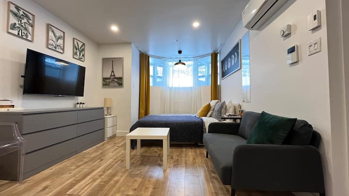 Micro Studio Dt -  Fully Equipped - Montreal