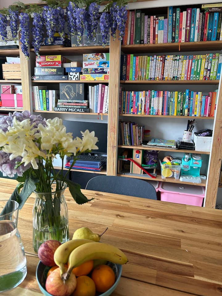 Stylish & Comfortable Family Home In Dublin - Dublin