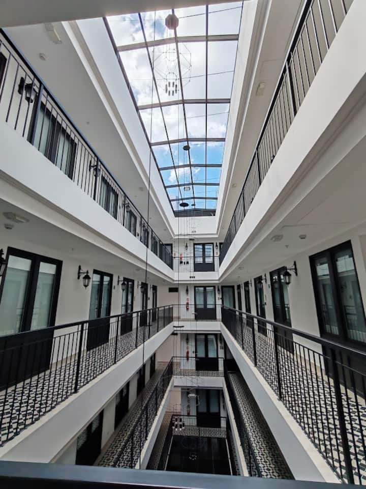 Vibrate In The Heart Of The Casco Antiguo - Panama City