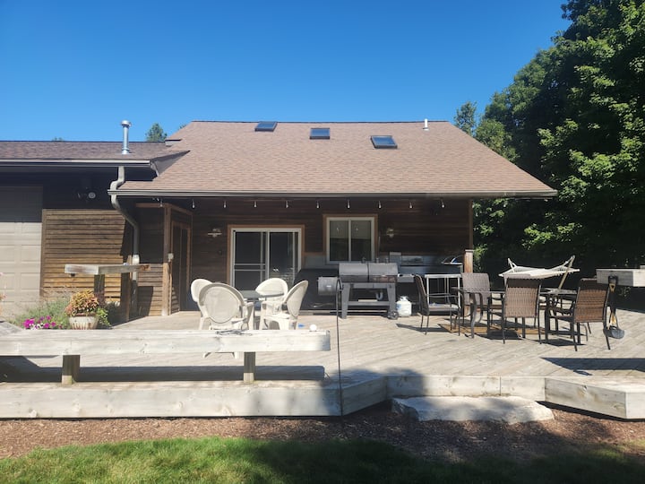 Pet Friendly-2 Mi To Crystal Lk - Honor, MI
