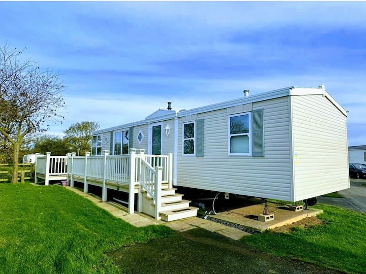 Mablethorpe Lodge - Sleeps 6 - Dog Friendly - Mablethorpe